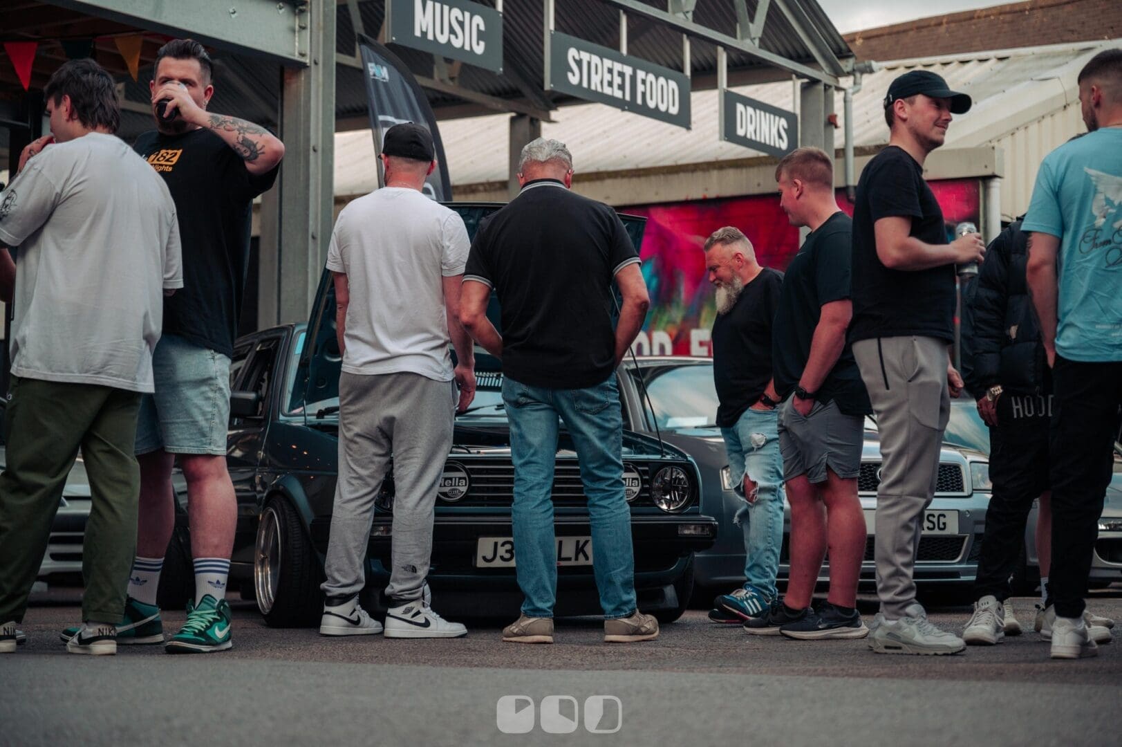 Benefits of joining a classic car club & how to find the club for you